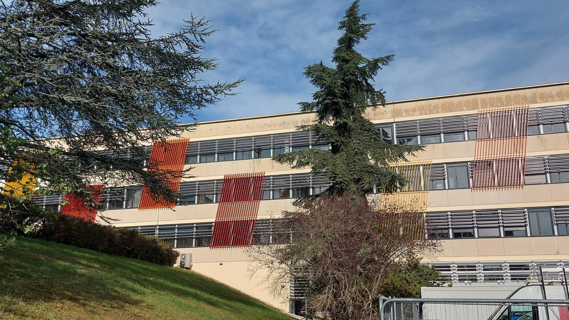 Rénovation des bâtiments 12 et 14 du lycée Le Castel à Dijon (21) | Etamine
